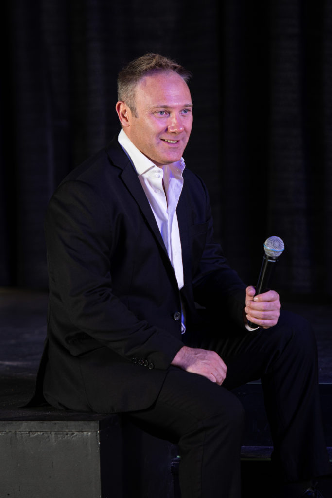 About Colin – Manipulate The Sale